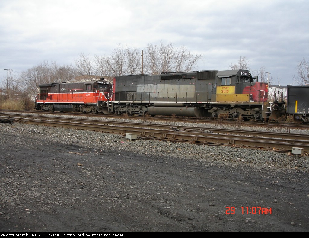 NYSW 3010 & RMDI 2214 both run long hood forward WB